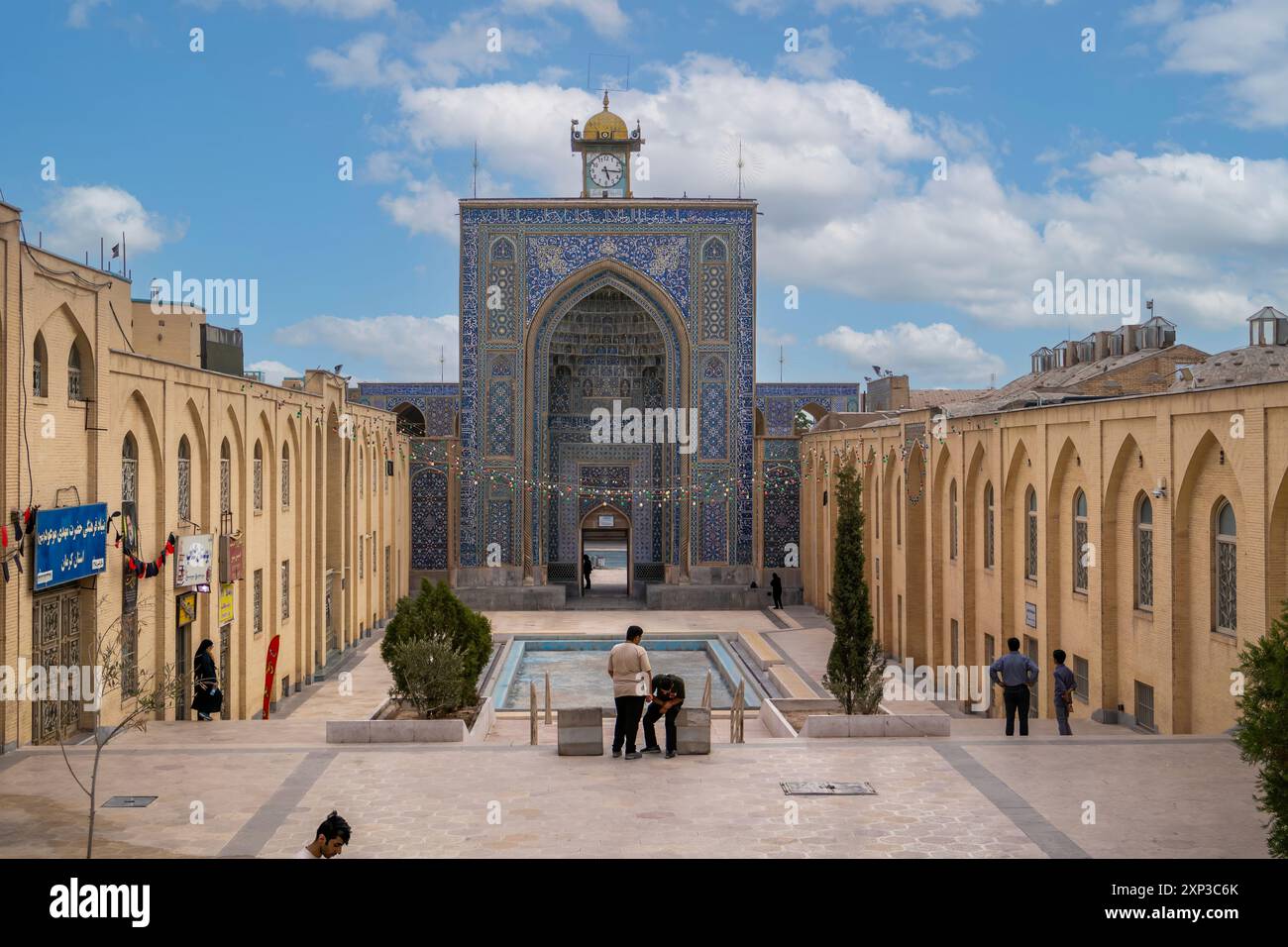 Irani mosque hi-res stock photography and images - Alamy