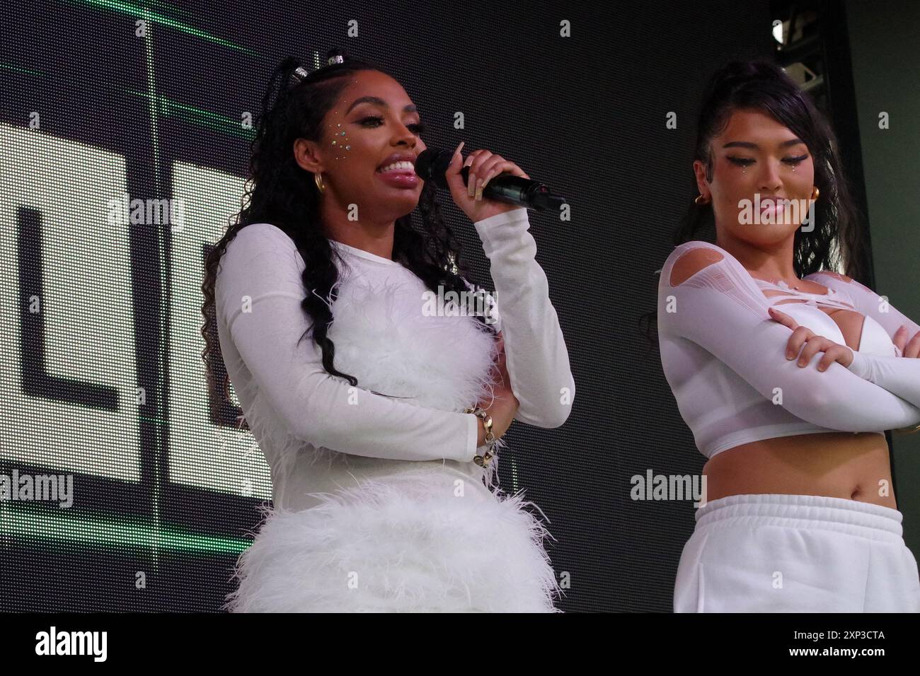 Leeds, 30 July 2024. Lavelle Daley singing during an interval in a The ...