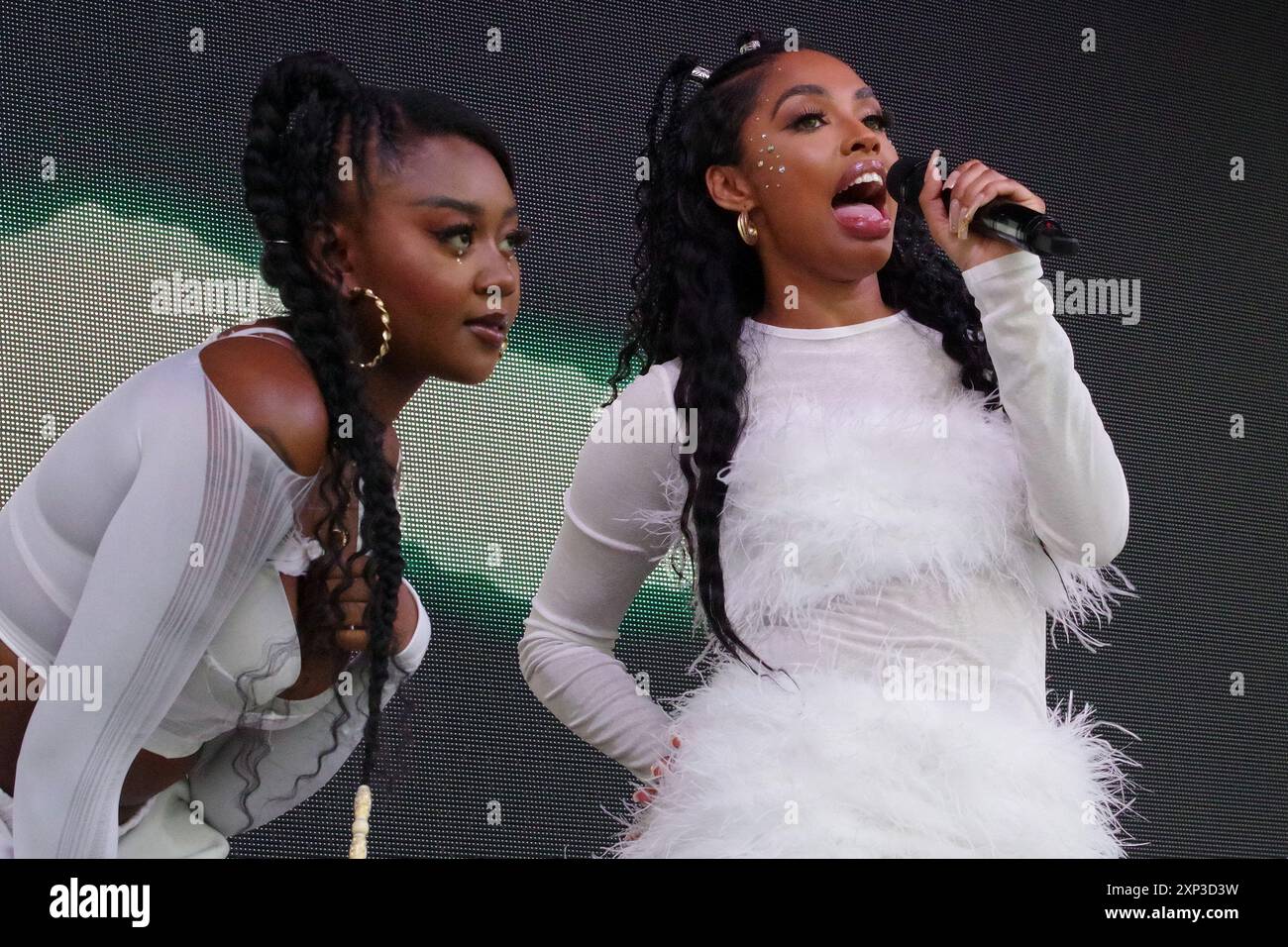 Leeds, 30 July 2024. Lavelle Daley singing during an interval in a The ...
