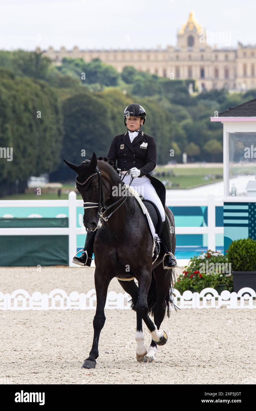 FRA, Olympische Spiele Paris 2024, Reiten Dressur Team Grand Prix ...
