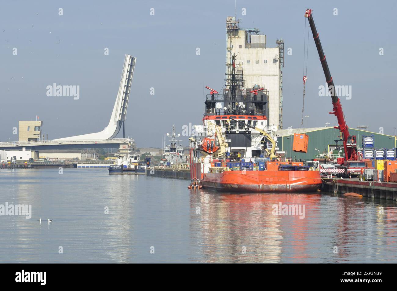 Gull wing bridge lowestoft hi-res stock photography and images - Alamy