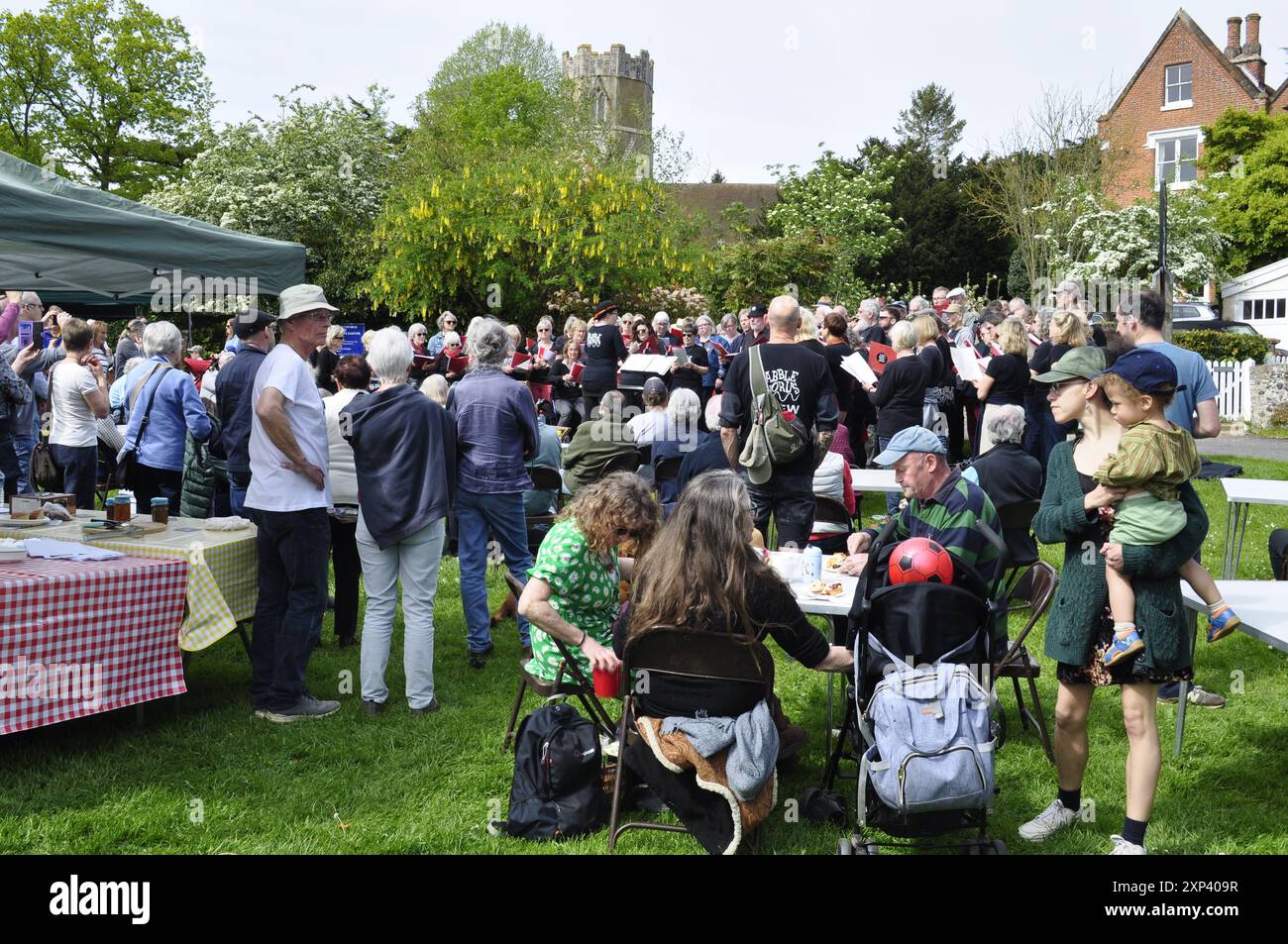 Village fair england hi-res stock photography and images - Alamy