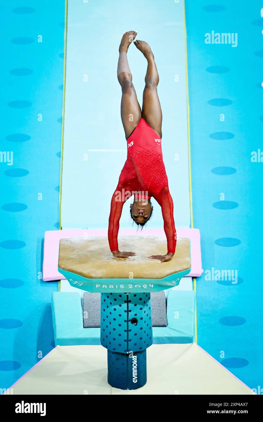Simone biles 2024 paris vault final hi-res stock photography and images ...