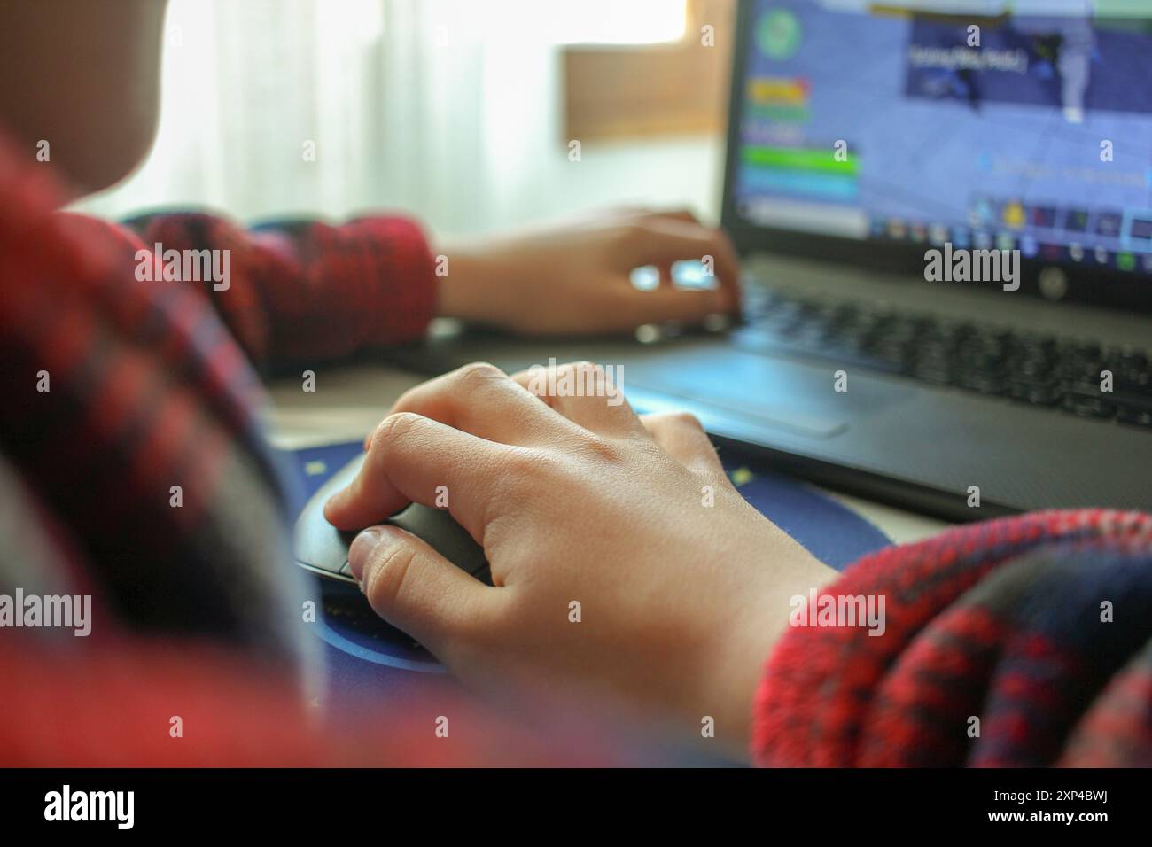 Close up playing video games hi-res stock photography and images - Alamy