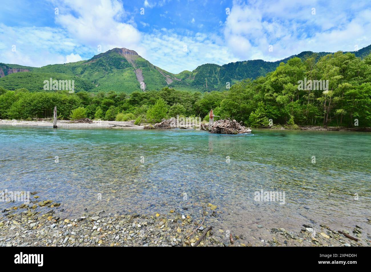 Scenic View of Taisho Pond and Mount Yakedake in Kamikochi, Nagano ...