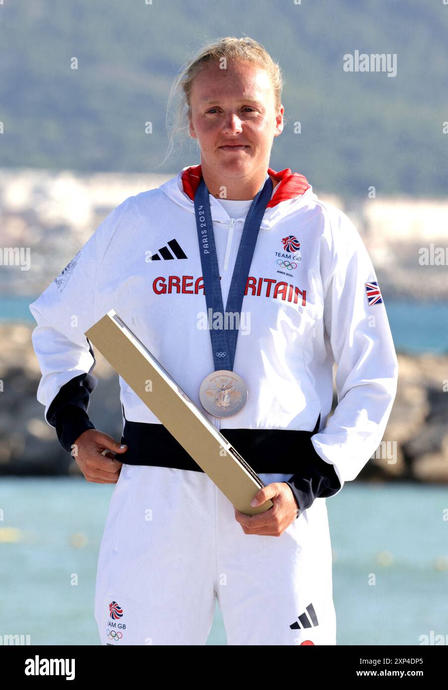 Great Britain's Emma Wilson with her bronze medal following the Women's ...