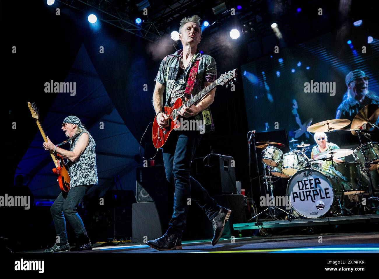 Deep purple band 1970s hi-res stock photography and images - Alamy