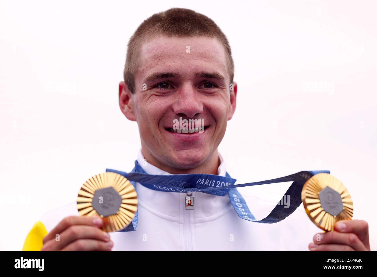 Olympics paris 2024 medals hi-res stock photography and images - Alamy