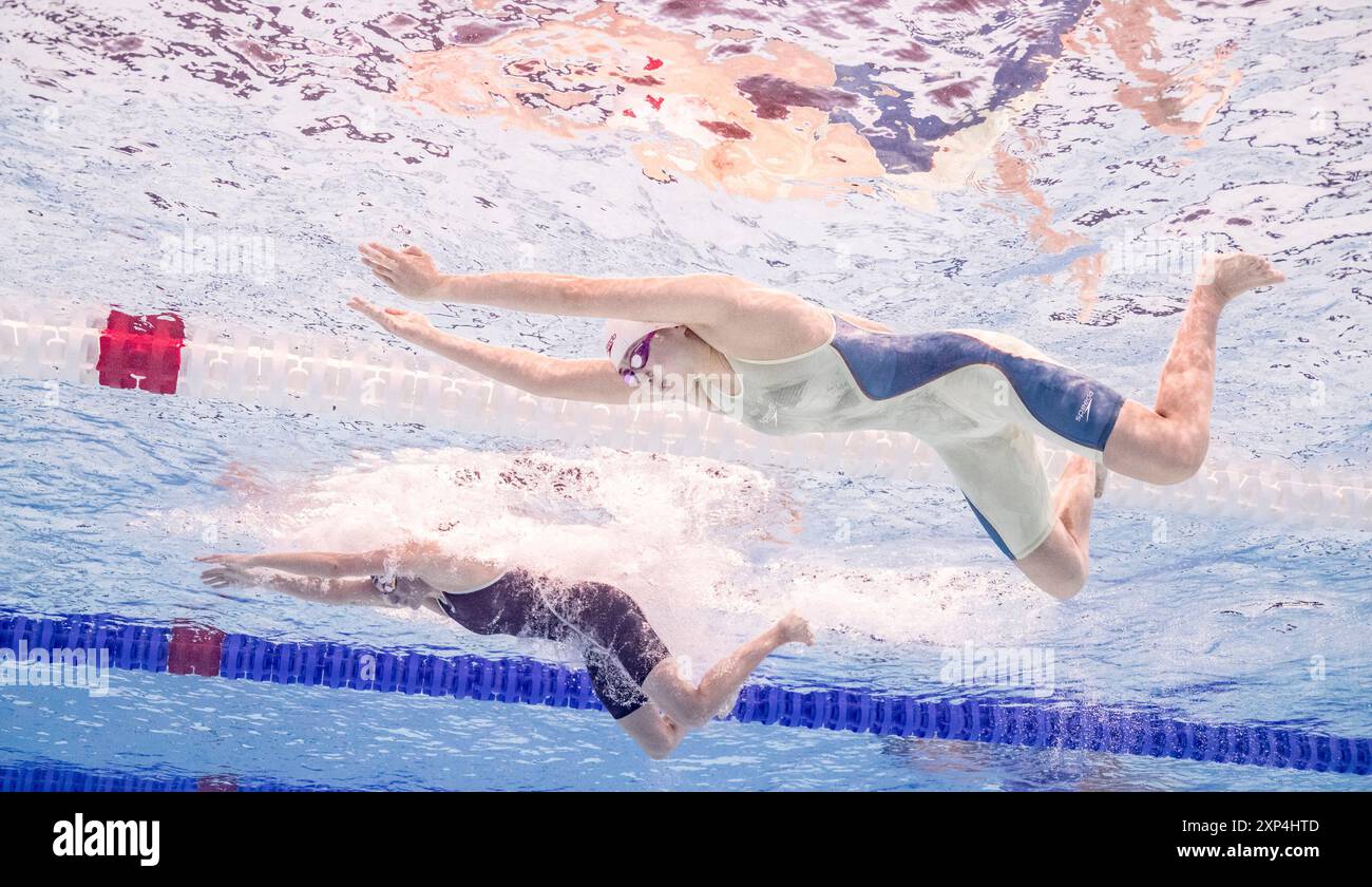 Paris, France. 3rd Aug, 2024. Tang Qianting (top) of China competes ...
