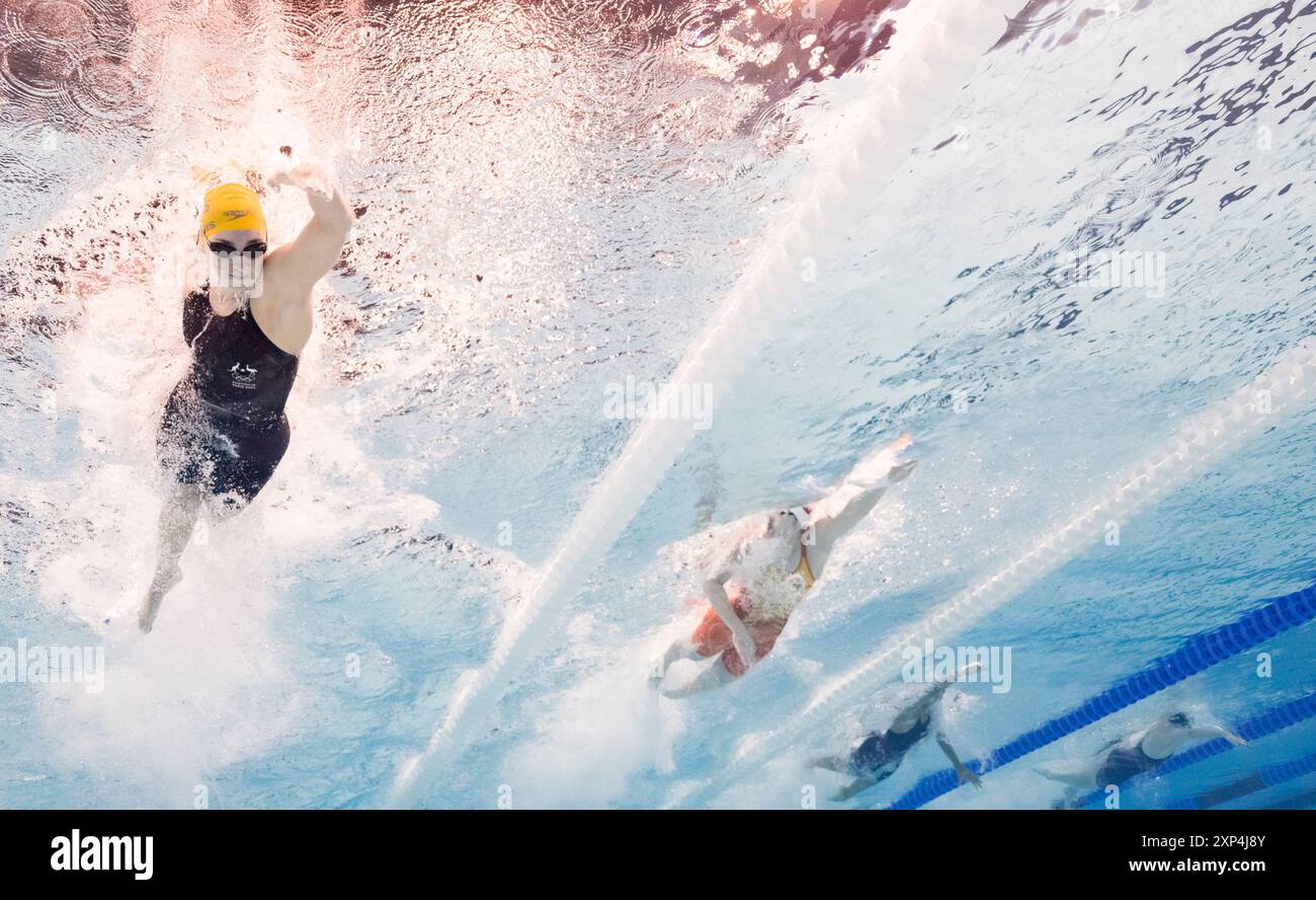 Paris, France. 3rd Aug, 2024. Meg Harris (1st L) of Australia competes ...