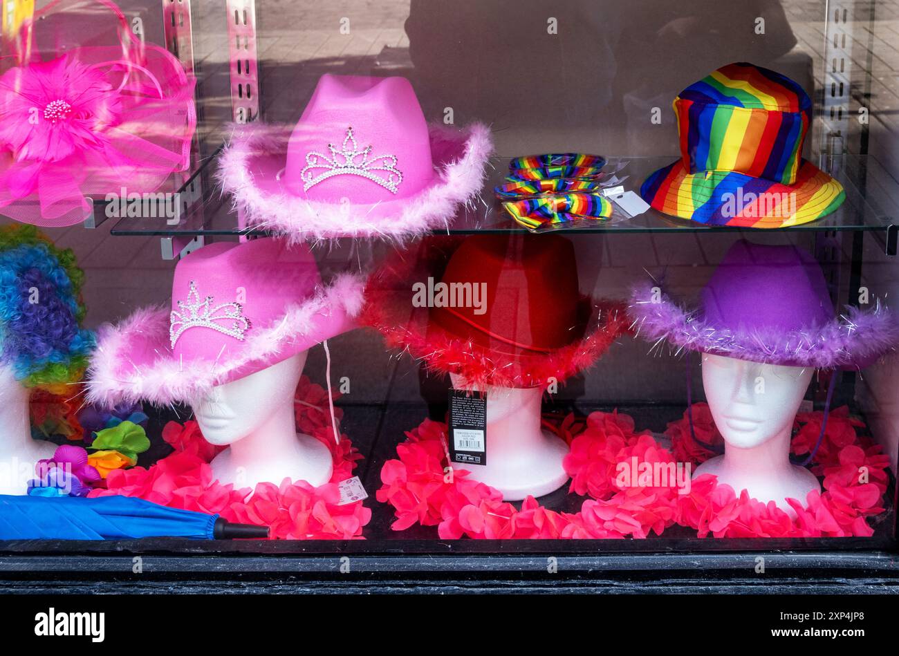 Hats party hi-res stock photography and images - Alamy