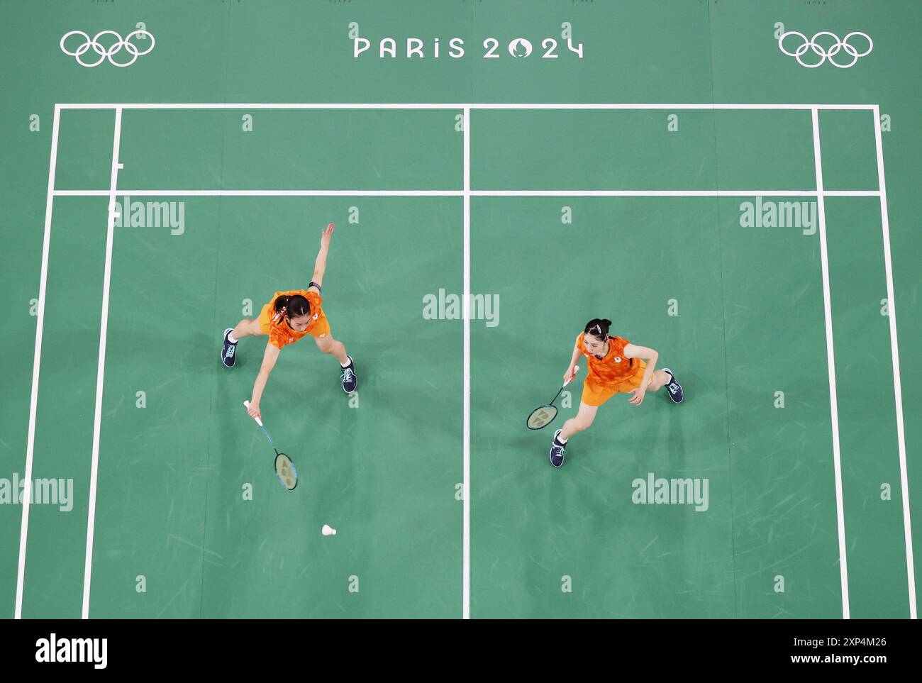 Chiharu Shida (R) and Nami Matsuyama of Japan compete in the women's ...