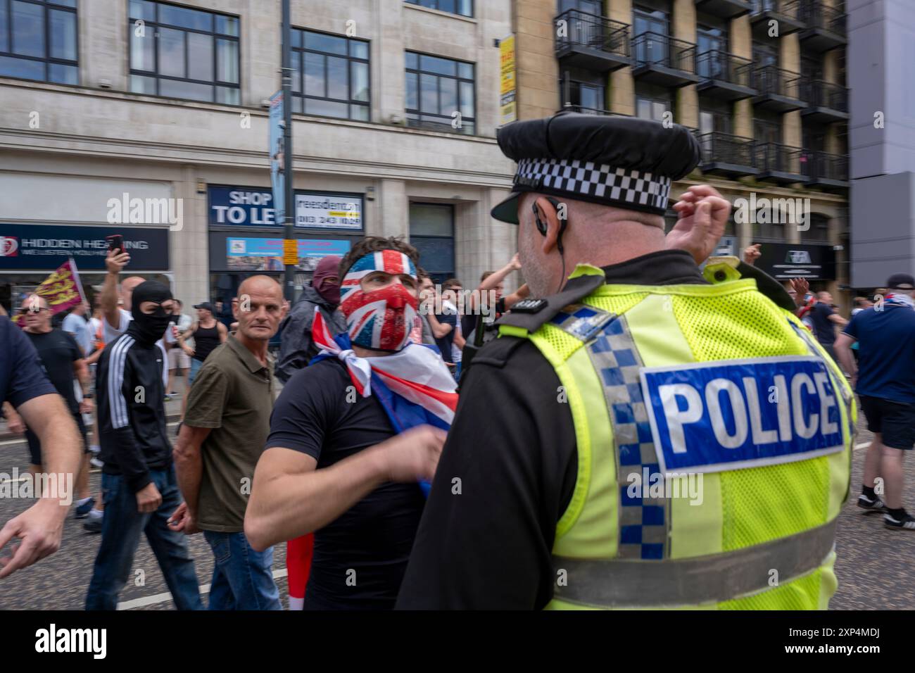 CREDIT MANDATORY © Garry Clarkson / BMT Anti Immigration & Pro Palestine Demo Leeds 3 August ...