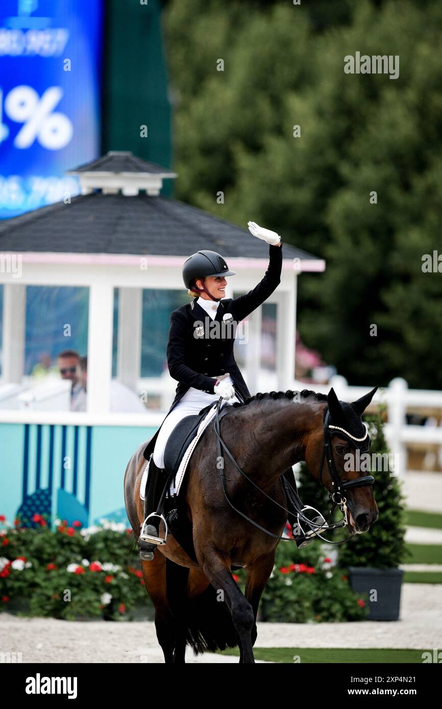 Paris, France. 03rd Aug, 2024. Gold Medalist Jessica von BREDOW-WERNDL ...