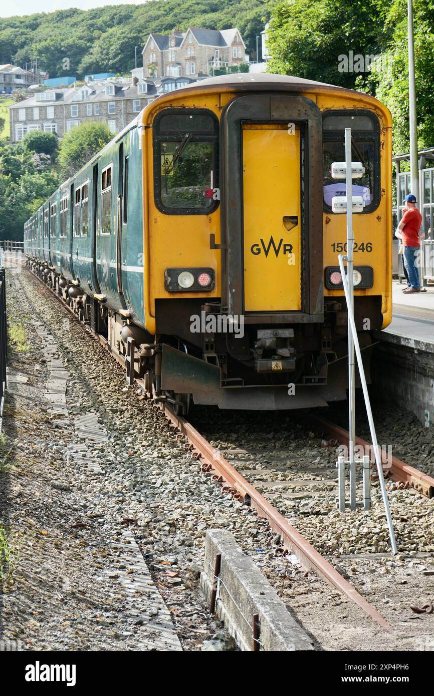 Class 150-2 GWR 150239 train at St Ives railway station. Built 1986-7 ...