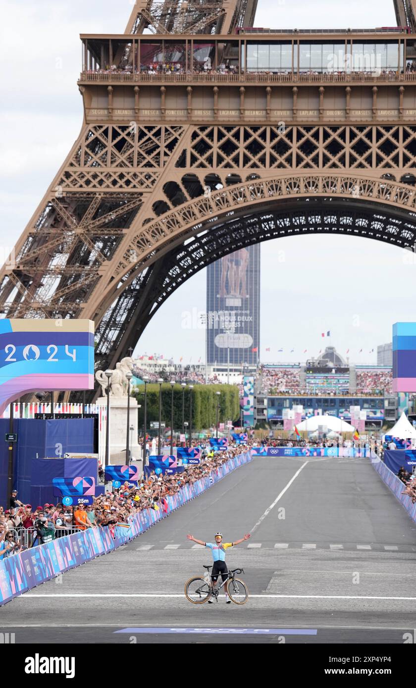 Paris, France. 3rd Aug, 2024. Remco Evenepoel of Belgium celebrates at ...