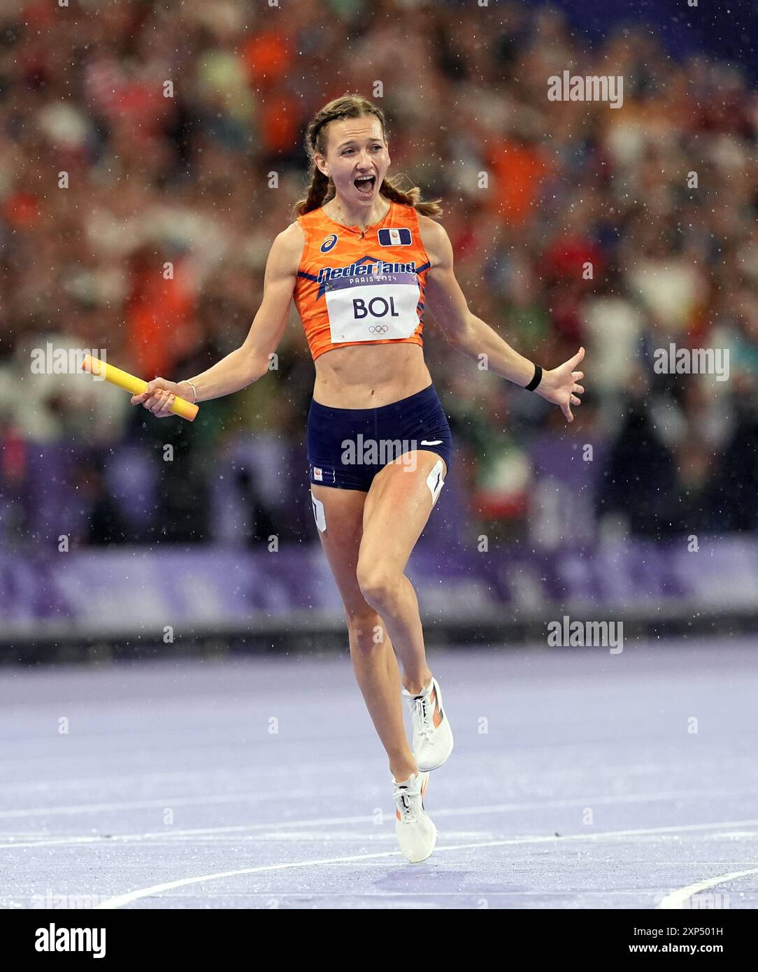 Femke Bol of the Netherlands celebrates after winning gold following ...