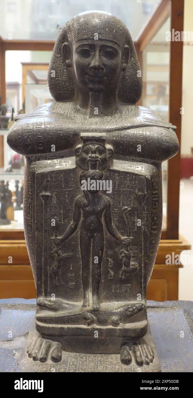 Statue of Priest Djedhor, the responsible of the Temple of Horus at ...