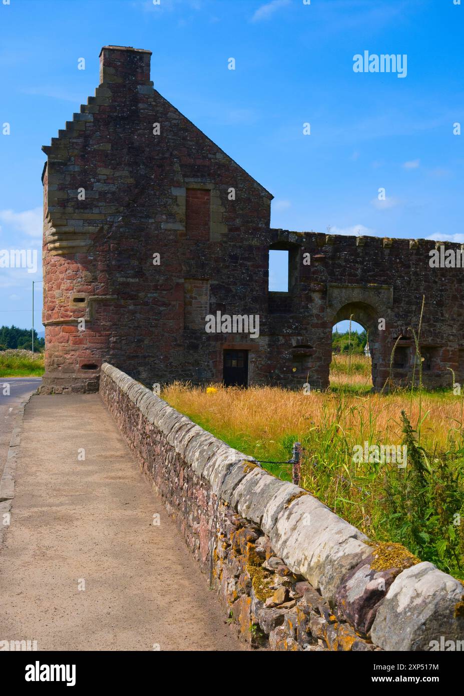 The remains of Burleigh Castle, Scotland Stock Photo - Alamy