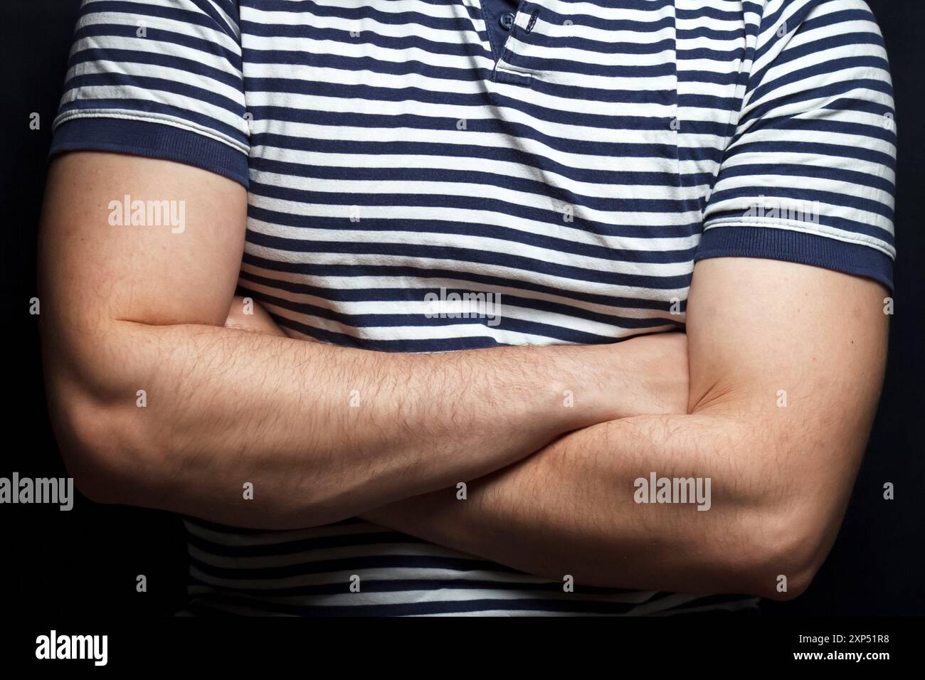 Well defined physique hi-res stock photography and images - Alamy