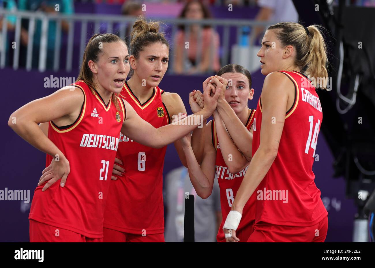 PARIS, FRANCE - AUGUST 03: Svenja Brunckhorst, Marine Reichert, Elisa ...