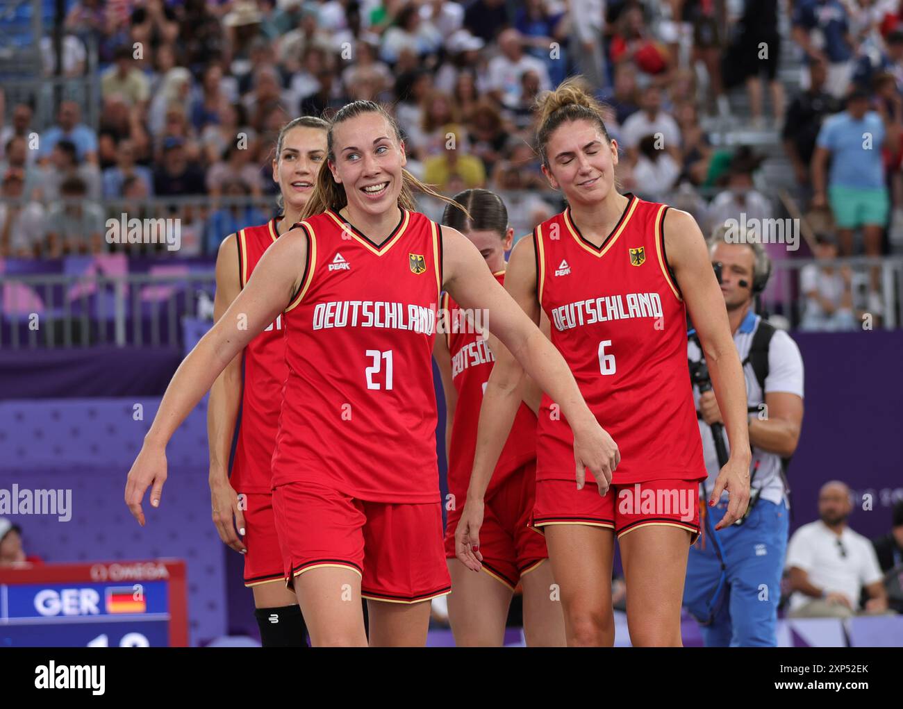 PARIS, FRANCE - AUGUST 03: Svenja Brunckhorst, Marine Reichert, Elisa ...