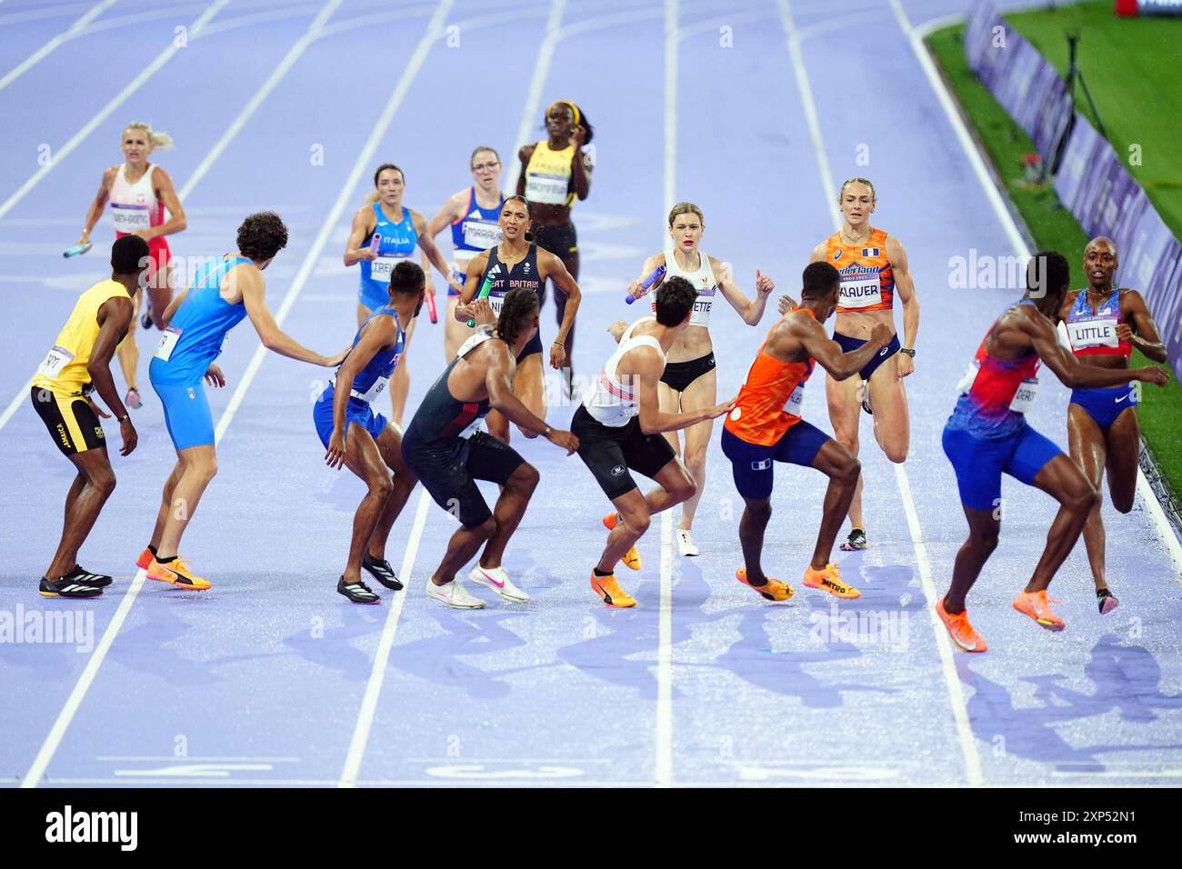 A general view of the action during the 4 x 400m Relay Mixed Final at ...