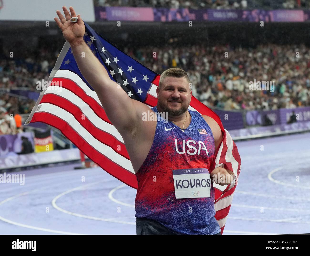 Paris, France. 03rd Aug, 2024. Joe Kovacs of the U.S. celebrates after ...