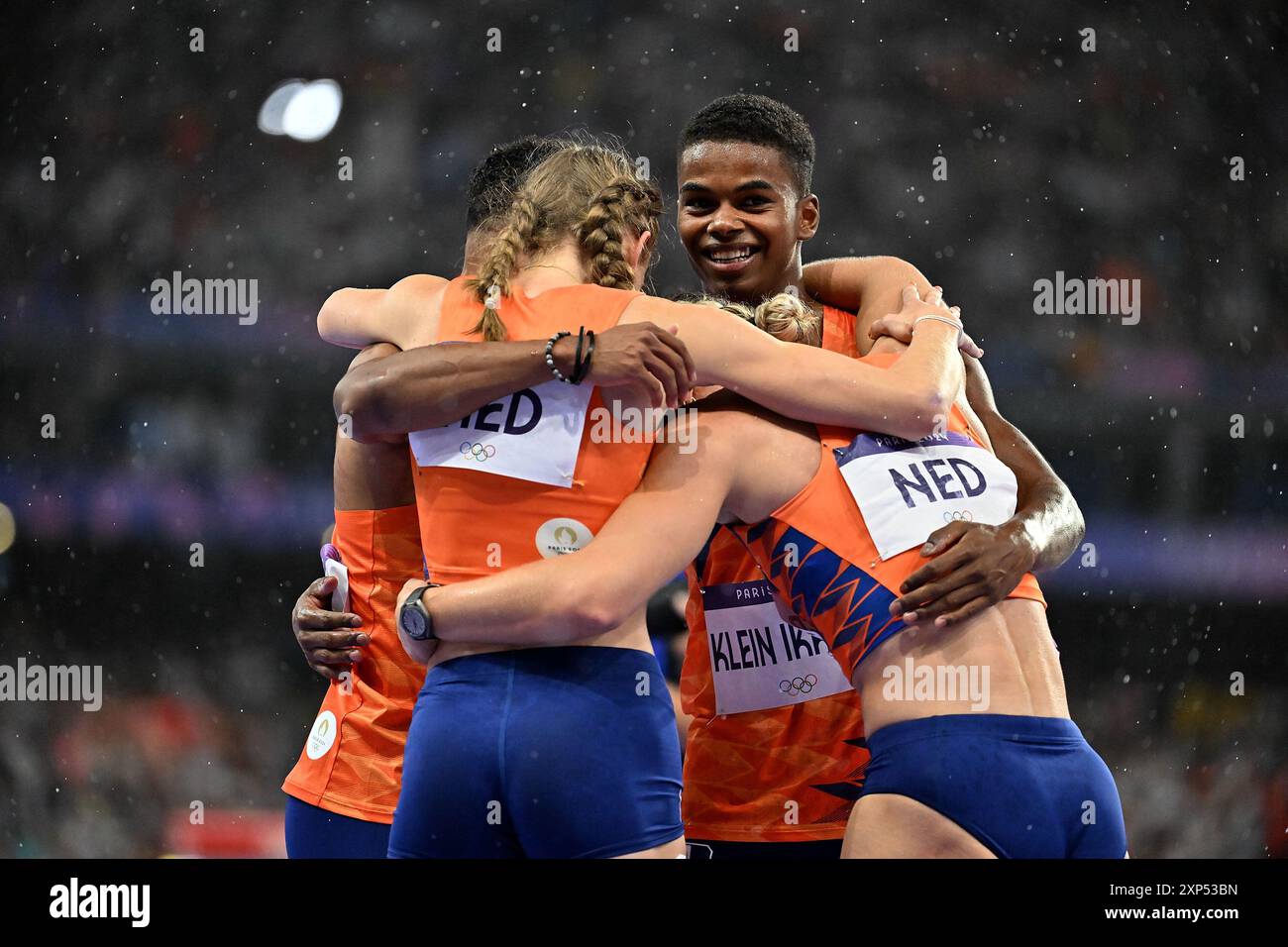Paris, France. 3rd Aug, 2024. Team the Netherlands celebrate after ...