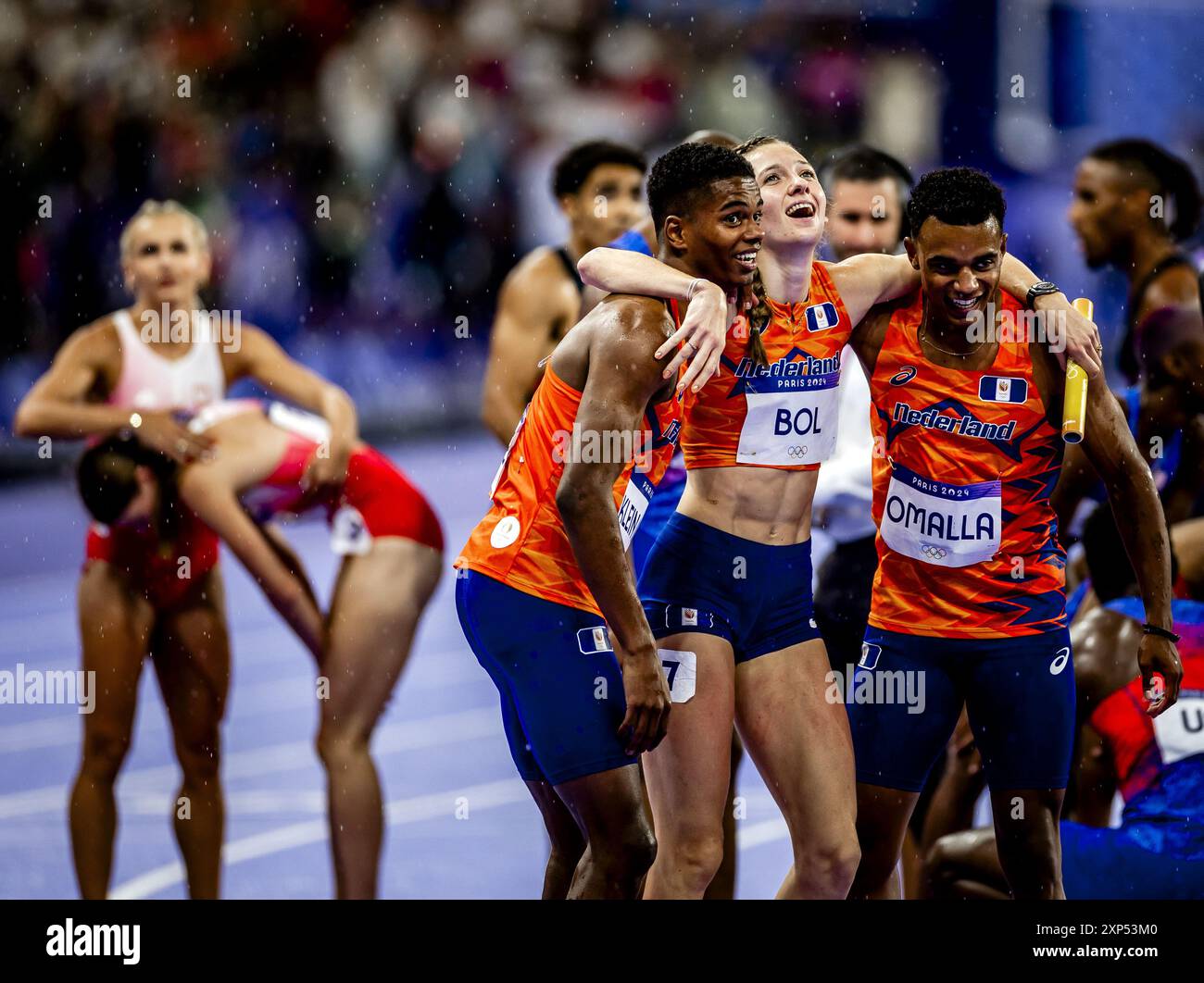Paris, France. 3rd Aug 2024. PARIS - Femke Bol crosses the finish line ...