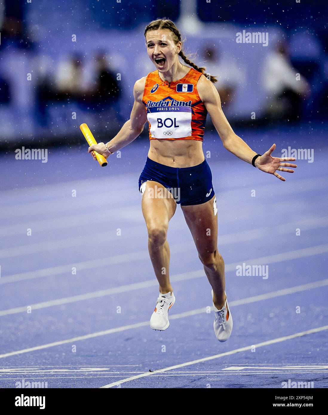 Paris, France. 3rd Aug 2024. PARIS - Femke Bol crosses the finish line ...
