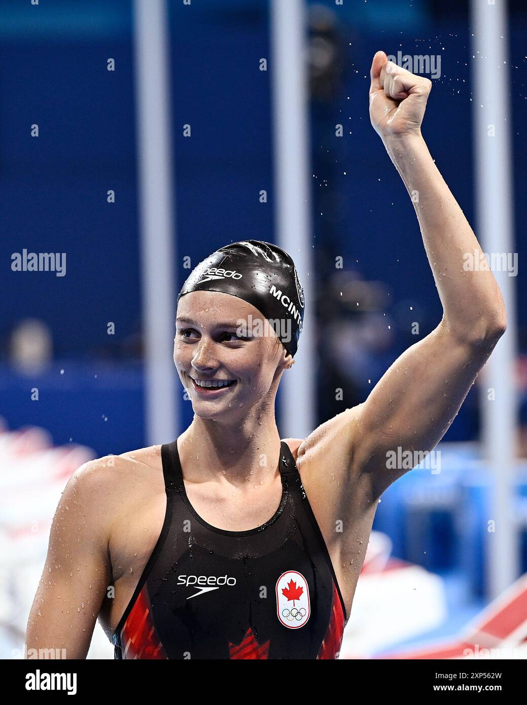 Paris, France. 3rd Aug, 2024. Summer McIntosh of Canada celebrates ...