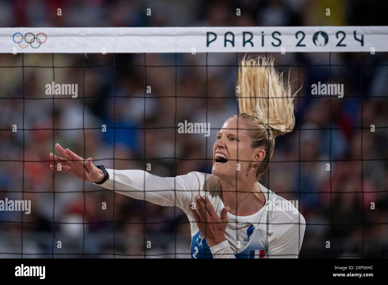 France's Alexia Richard eyes the ball during the women's lucky loser ...