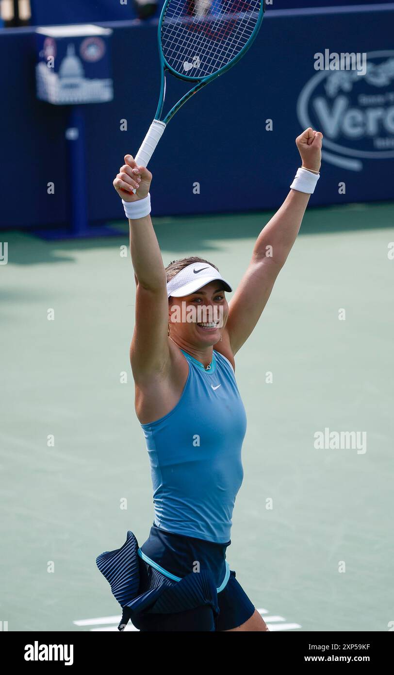 August 3, 2024: Paula Badosa (ESP) celebrates her victory over Caroline ...