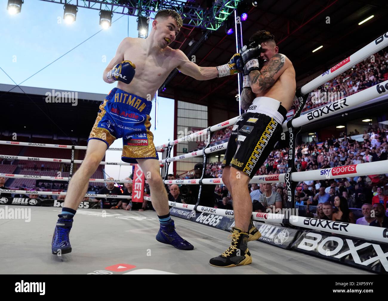 Stephen McKenna (left) and Joe Laws during their WBC International ...