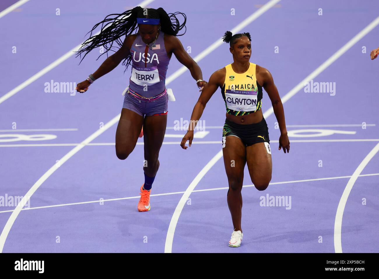 PARIS, FRANCE - AUGUST 03: Tia Clayton of Jamaica wins her semi final ...