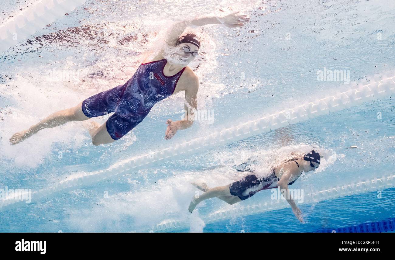 Paris, France. 3rd Aug, 2024. Summer McIntosh (R) of Canada competes ...