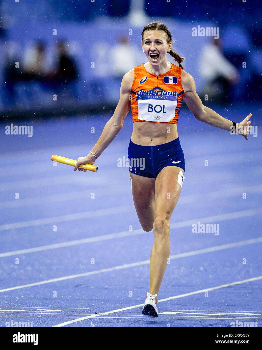 Paris, France. 3rd Aug 2024. PARIS - Femke Bol crosses the finish line ...