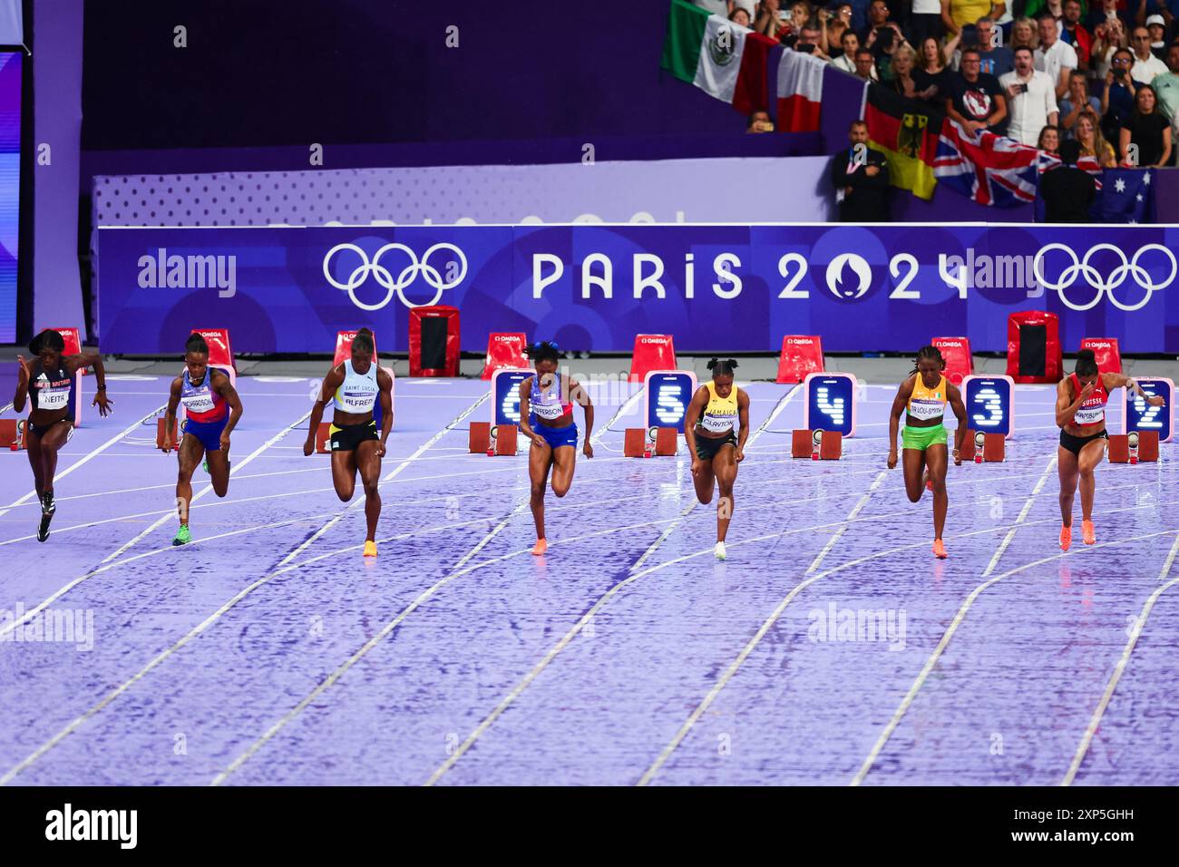 Start 100m final paris 2024 hi-res stock photography and images - Alamy