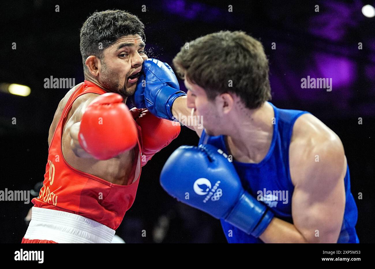 Paris, France. 3rd Aug, 2024. Marco Alonso Verde Alvarez (R) of Mexico ...