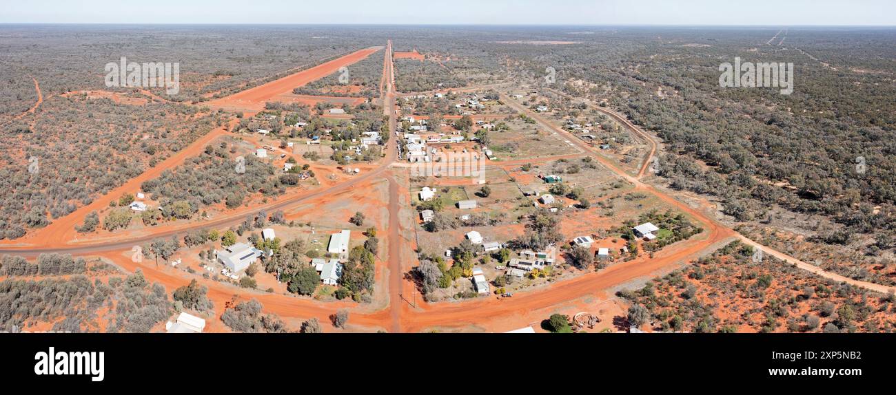The tiny Town of Eulo in western Queensland, Australia Stock Photo - Alamy