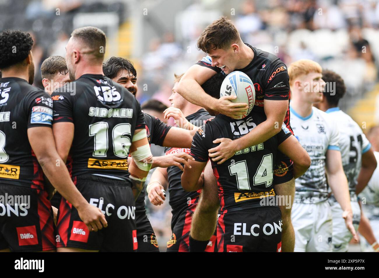 Hull, England - 3rd August 2024 - Jake Burns of St Helens celebrates ...