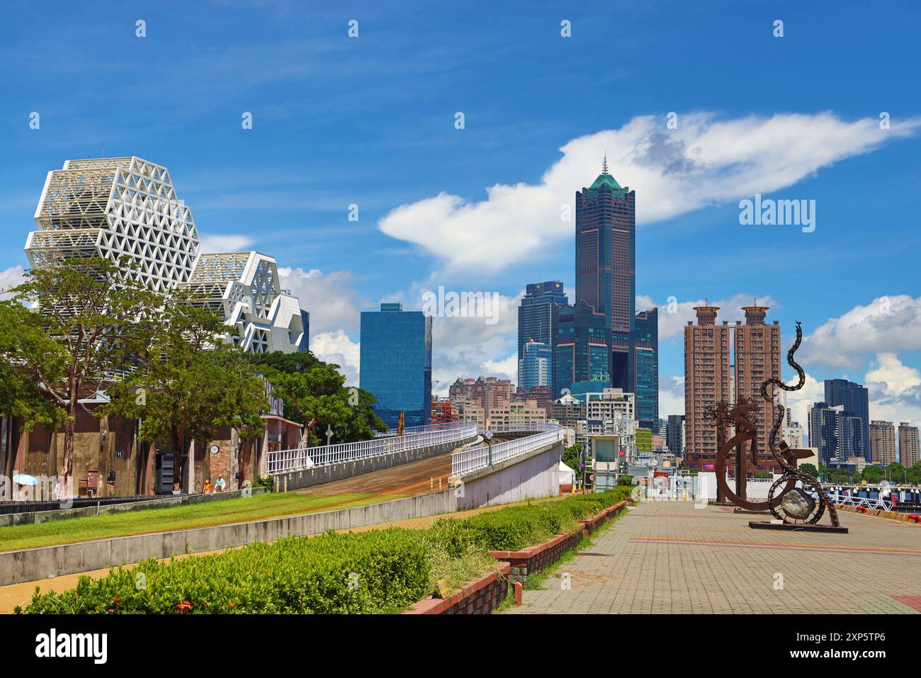 Kaohsiung Light Rail Tram track and 85 Sky Tower, Kaohsiung, Taiwan ...