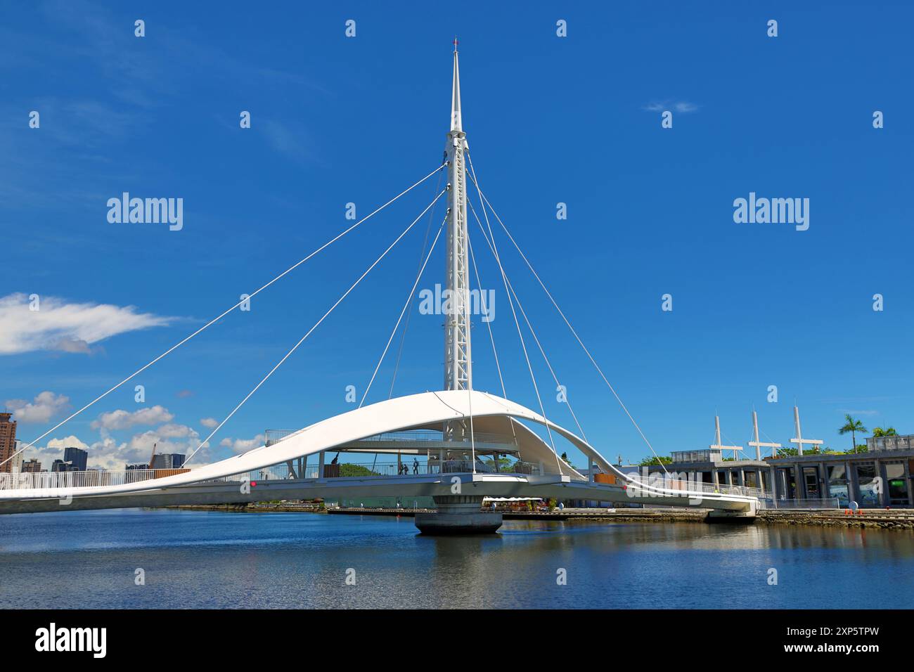 Great bridges hi-res stock photography and images - Alamy