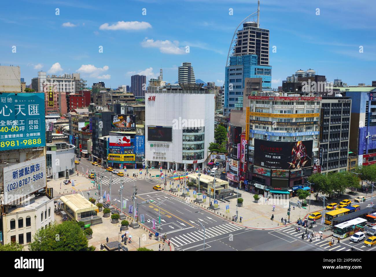 Mrt stations hi-res stock photography and images - Alamy