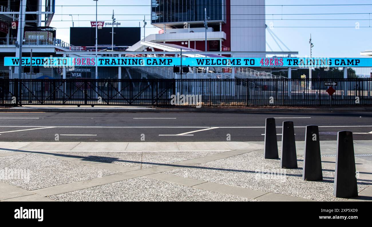 Aug 03 2024 Santa Clara U.S.A CA Welcome sign for 49ers fans outside ...