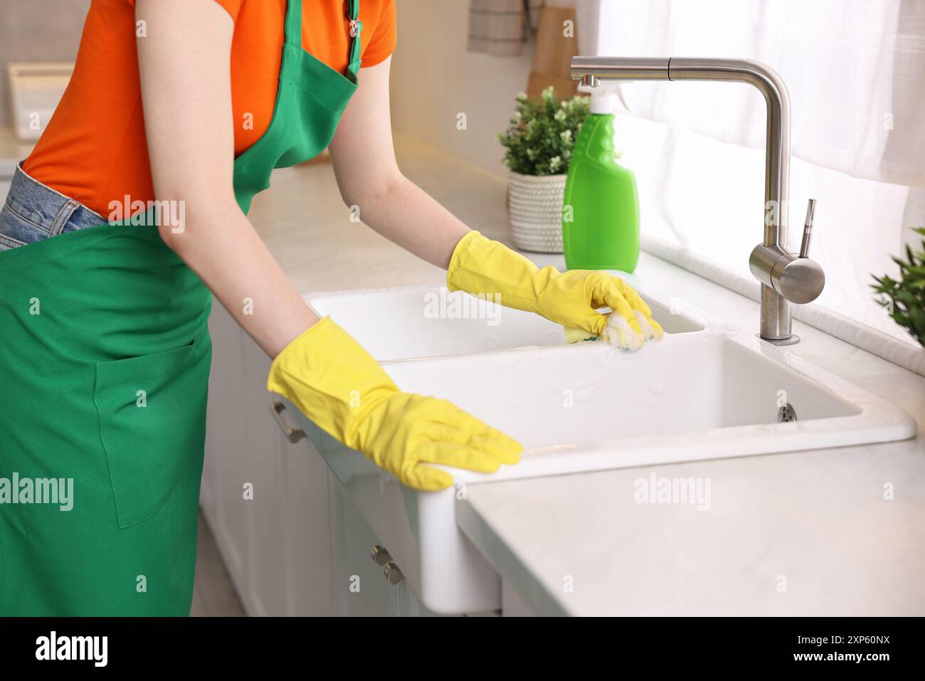 Janitor cleaning sink hi-res stock photography and images - Alamy