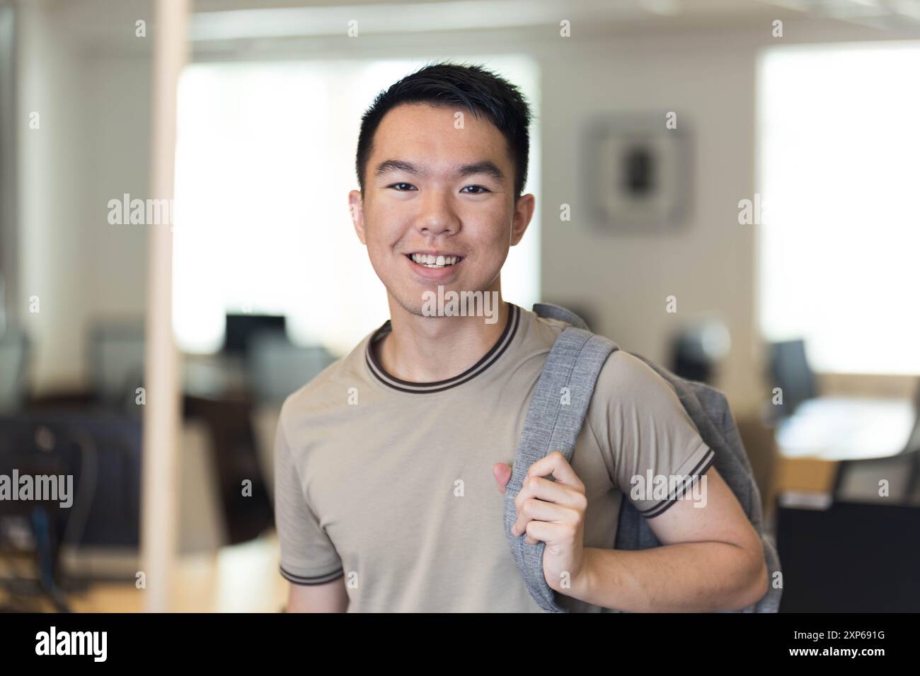 High school classroom lab hi-res stock photography and images - Alamy