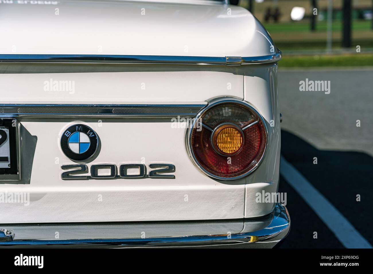 Bmw 2002 classic race car hi-res stock photography and images - Alamy