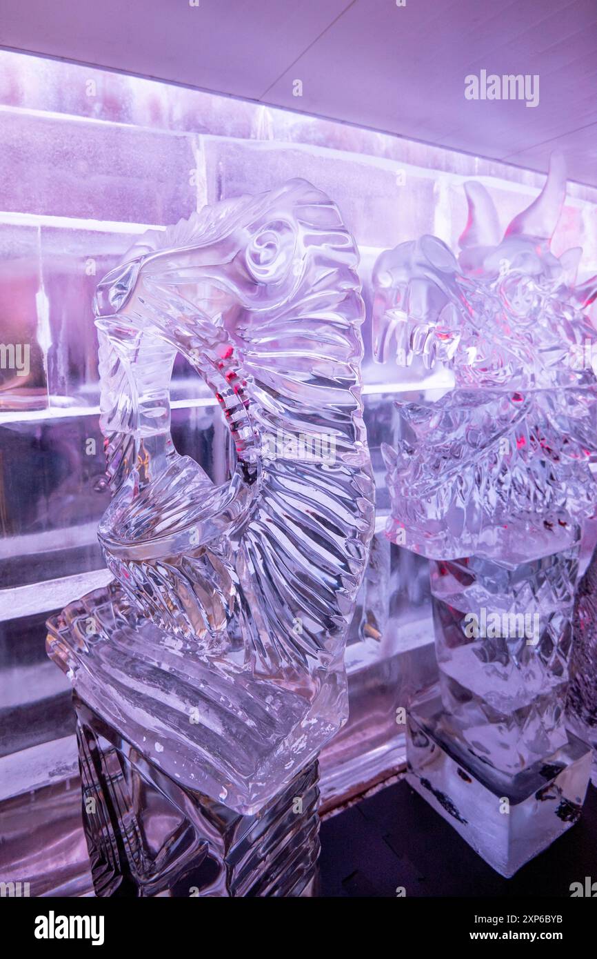 Ice bar hi-res stock photography and images - Alamy